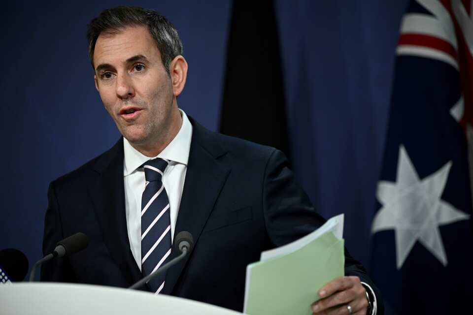 Cheques to be phased out in Australia by 2030 | SBS News