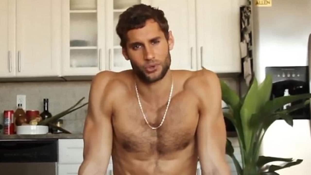 Peru’s shirtless chef is driving the Internet mad | SBS Food