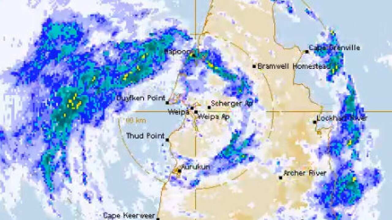 Cyclone Penny makes landfall on Queensland coast | SBS News